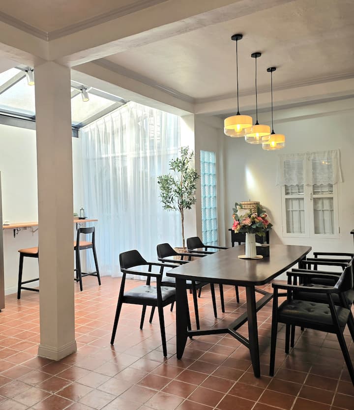 Kemhorm's House Golden Hours And Cozy Corners. - Luang Prabang