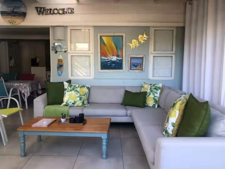 Morgan Bay Caravan Park Beach House - Morgans Bay
