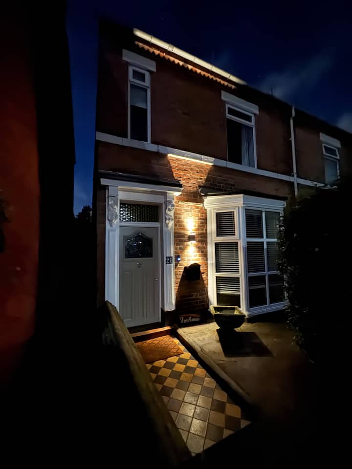 Modern & Contemporary Victorian Home - Mold