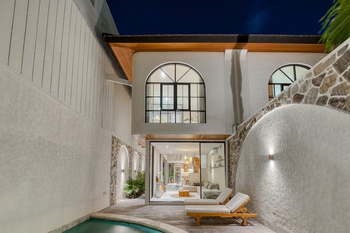 Casa Tove - 2br Mediterranean Villa In Uluwatu - Bali