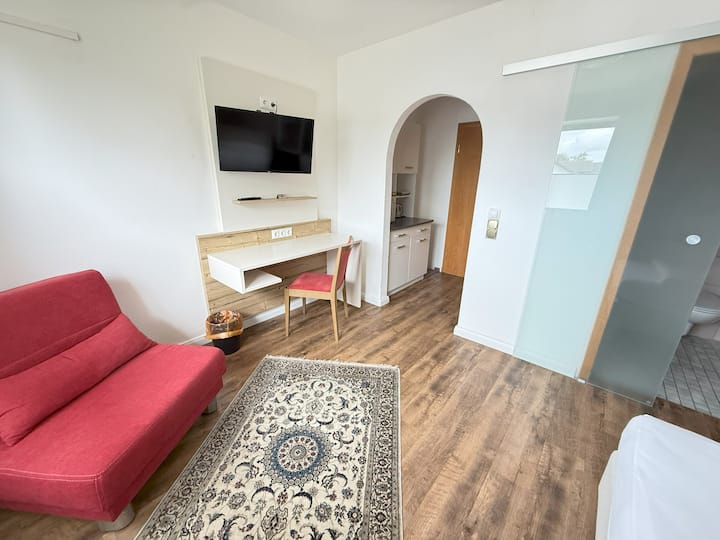 Zweibett-zimmer, Einzelzimmer Mit Zusatzbett - Vaterstetten