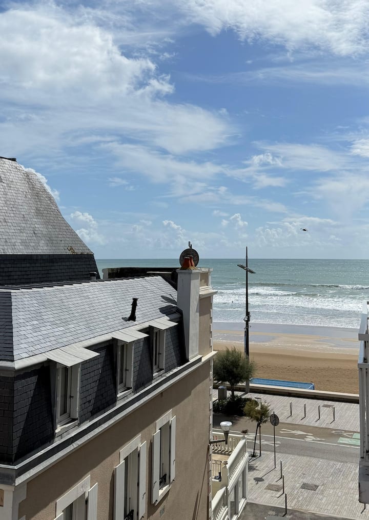 "La Plage"
Studio Lumineux, Balcon & Vue Mer - Les Sables-d'Olonne