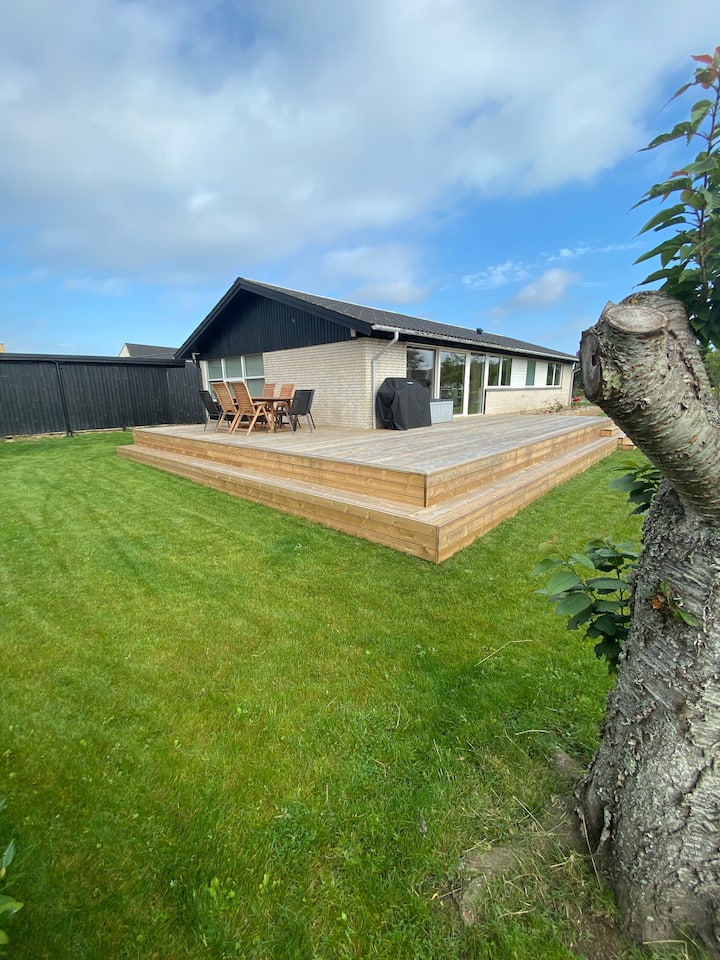 Lyst Og Moderne Hjem - Tæt På Skov Og Strand - Tanska