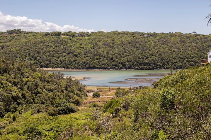 Kenya Rose - Cannon Rocks