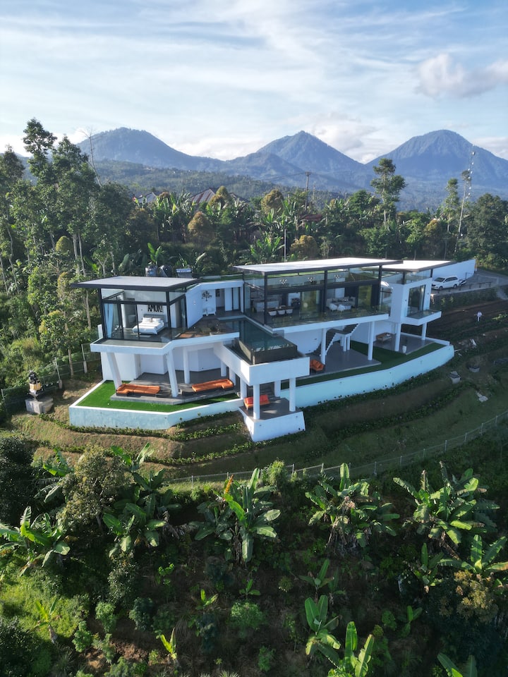 A Serene Hideaway Where Souls Unite. - Munduk