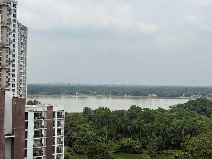 Ganges Staycation 4bhk - Kolkata