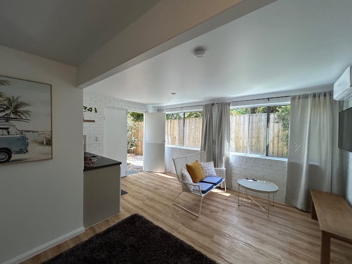 Cosy Coolum Apartment Beneath The Canopy - Sunshine Coast Queensland, Australia