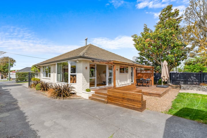 Peaceful Four Bedroom Holiday House Near Airport - Kaiapoi