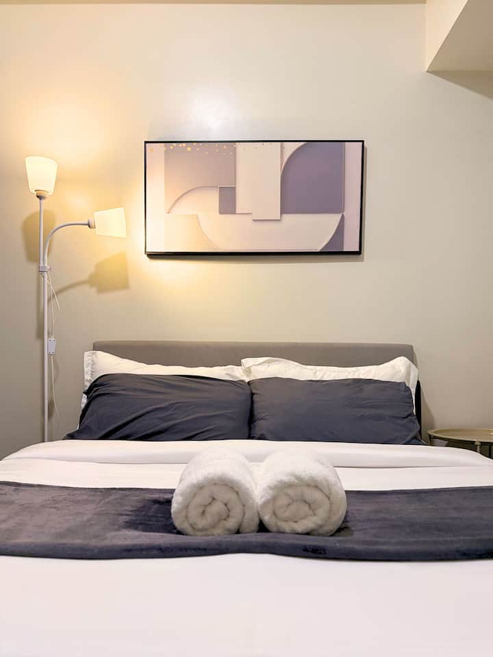 Modern Minimalist Suite | Air Residences Makati - Makati