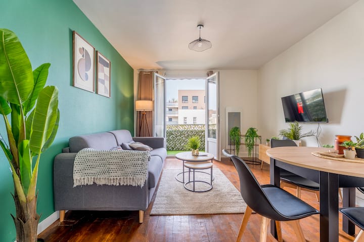 Le Verdoyant – Netflix – Grand Balcon – Padel - ibis budget Lyon Villeurbanne