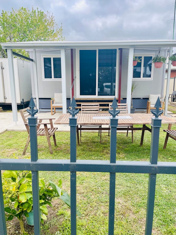 Cabin In Central Wagga. - Wagga Wagga