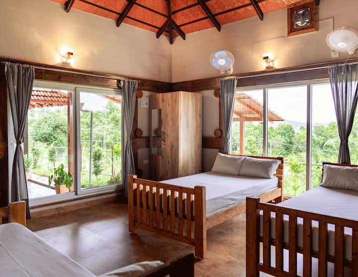 Cozy Group Stay In Coffee Estate | Nature Retreat - Mudigere