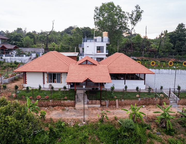 Nature-soaked Luxury Stay In Hills Of Chikmagalur - Mudigere