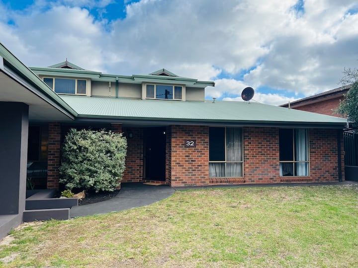 Full House Escape - Esperance