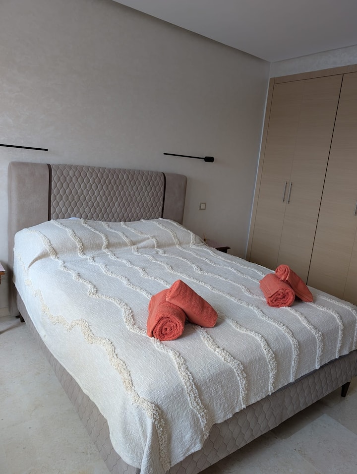 Appartement Moderne & Raffiné Vue Mer Et Ville - Agadir