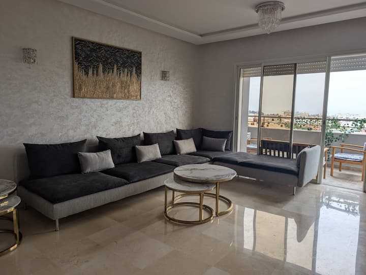 Appartement Moderne & Raffiné Vue Mer Et Ville - Agadir