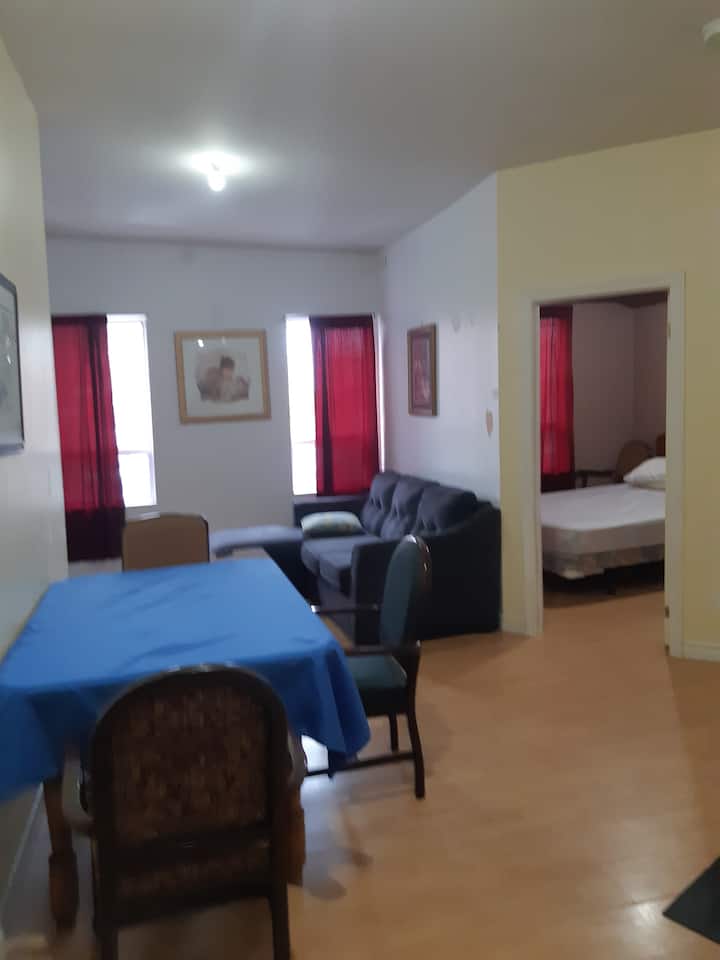2 Bed Room Apartment, Free Parking, Specious Quiet - Oshawa
