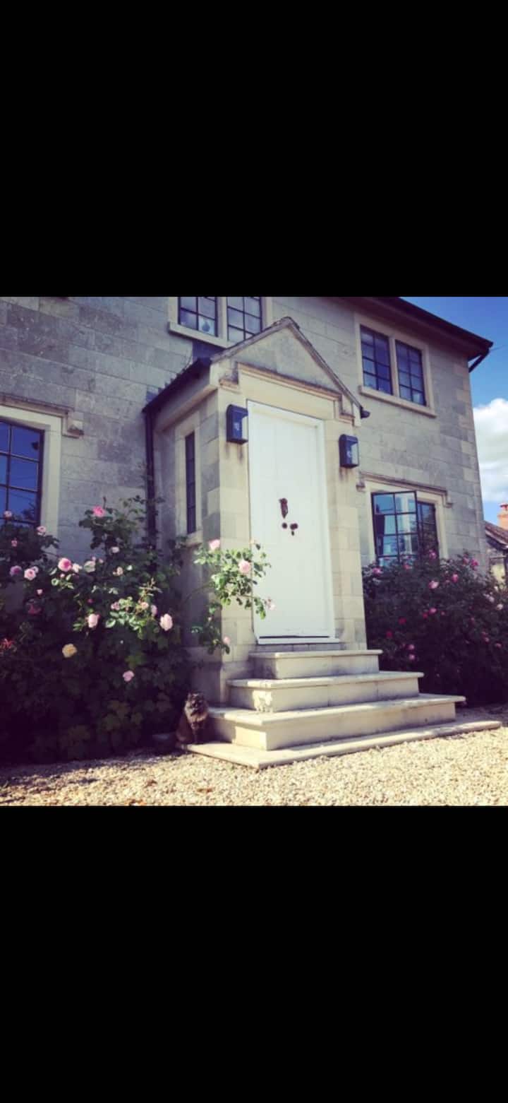 The Little Hotel- Luxury Home With 8 Seater Spa. - Shaftesbury