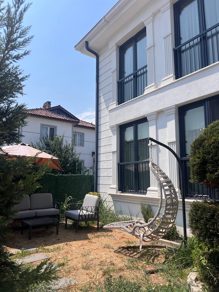 Serdivan Merkezde ŞıK Villa! - Karasu