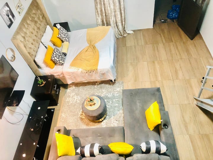 Happy Times Guestlodge Apartments & Party Venue - Sandton