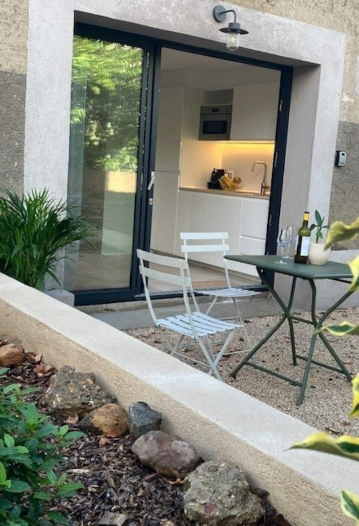 Charmant Studio Neuf Avec Terrasse Au Calme - Dardilly