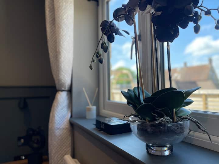 Sakura Apartment - Milton Keynes