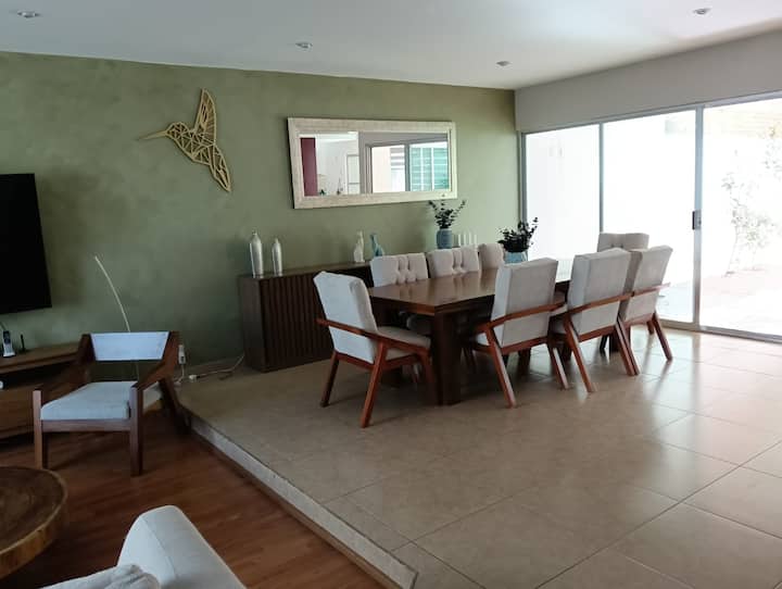 Casa Amplia En Privada A 10 Min Del Centro De Sjr - San Juan del Río