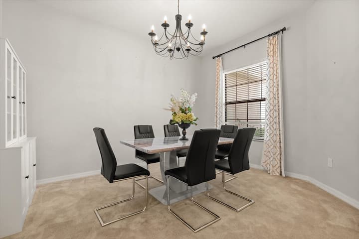 Modern Comfort 3br Retreat W Air Hockey & Foosball - Lake Wales, FL