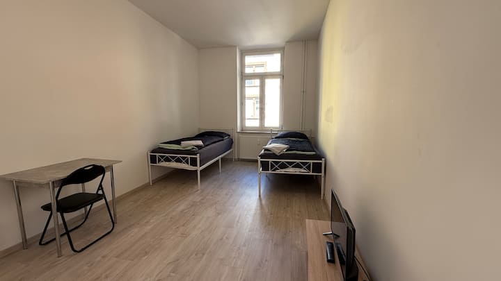 2 Bedroom Apartment 1st Floor - Francoforte sul Meno, Germania