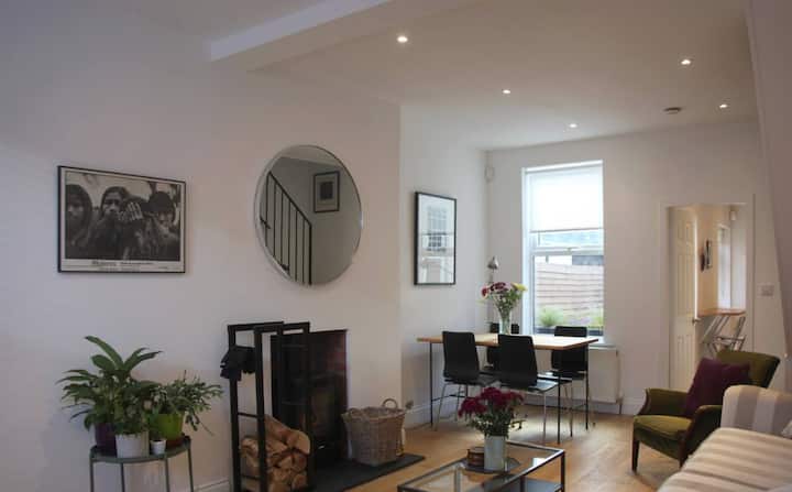 Charming 2-bed Home In Vibrant East Wall, Dublin - South Dublin