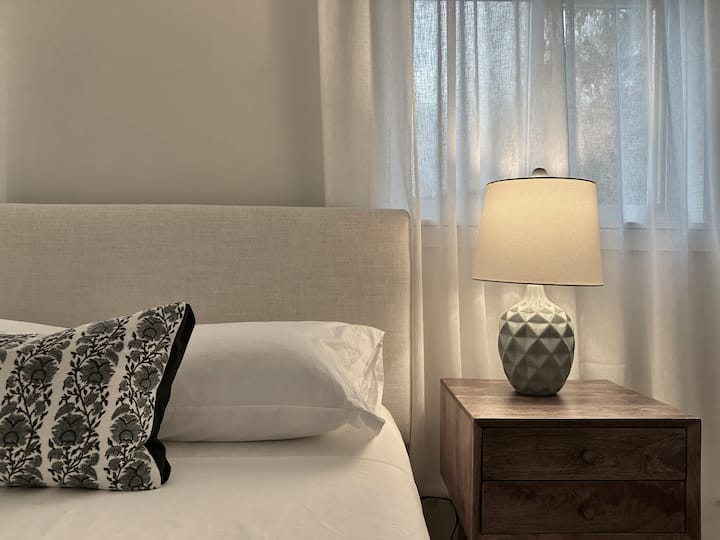 Close To Downtown/wynn 2nd Fl. Apt. Non-smoking - Utica, NY