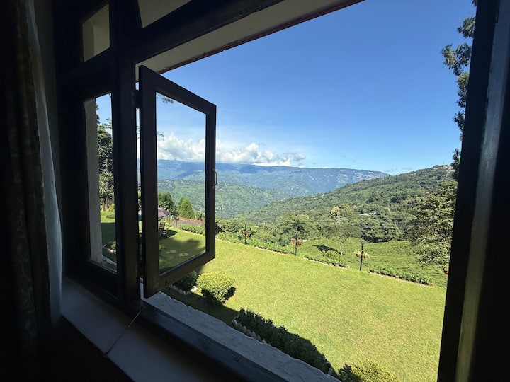Mountain & Tea Garden Villa – The Thurbo Retreat - Mirik