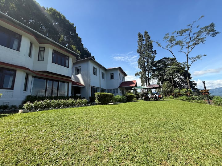 Mountain & Tea Garden Villa – The Thurbo Retreat - Mirik