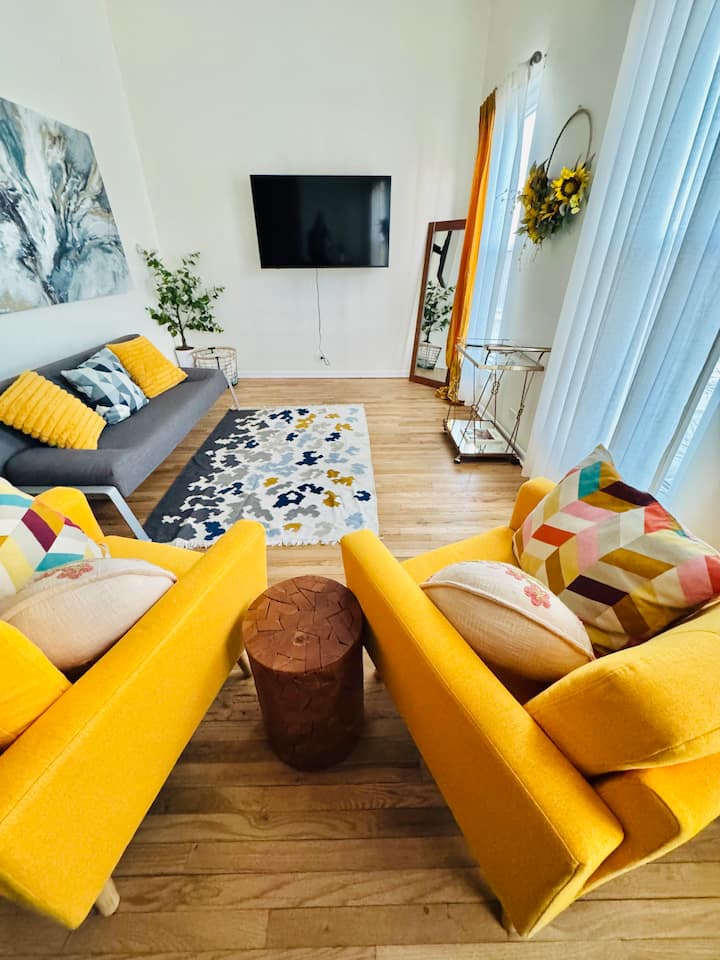 Modern 2br Retreat In Top Rated Location - Cícero, IL