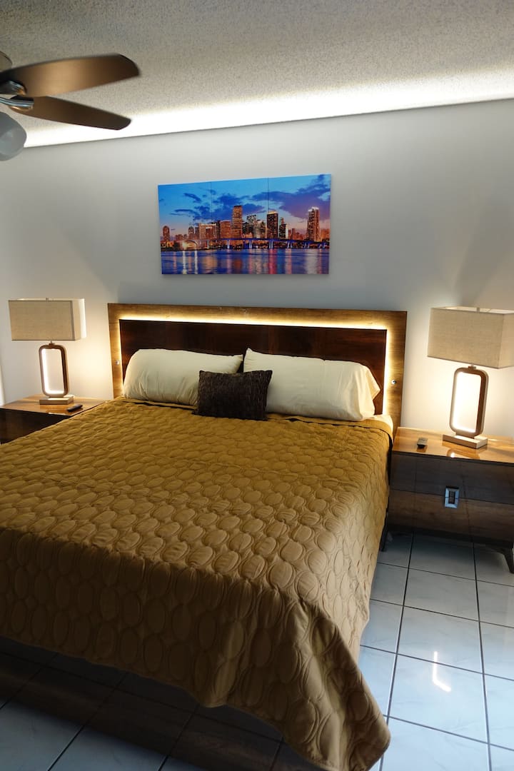 Cozy Miami Studio (Private Entrance) - Kendall, FL