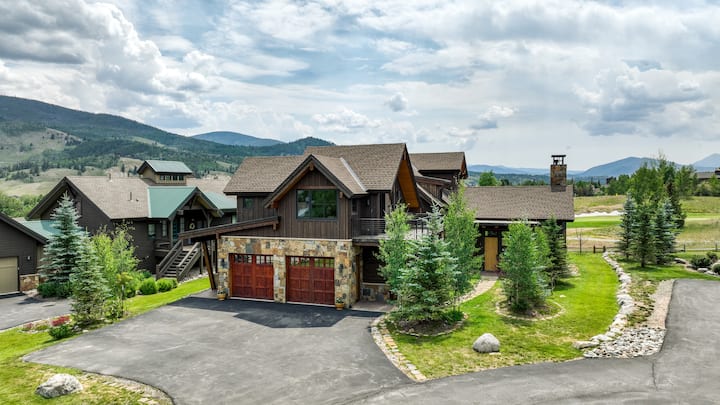 Luxury Family Home In Silverthorne 5+ Bedroom - Silverthorne, CO