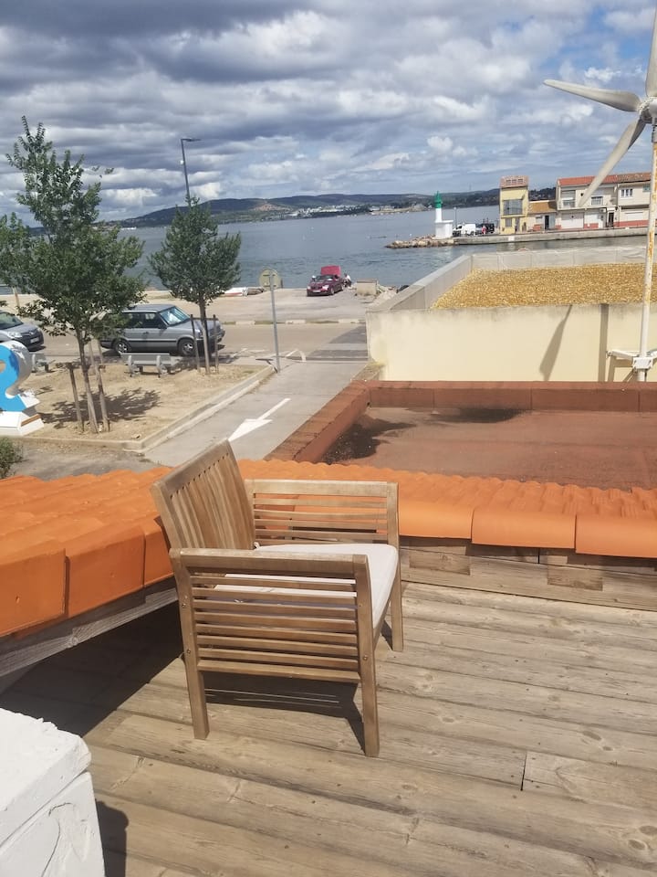 Chambre à Louer Dans Une Maison - Sète
