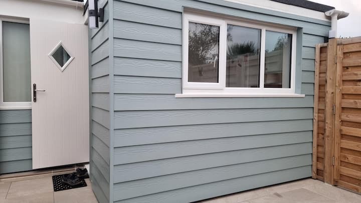 Little Windrush Bedsit Annexe Double Bed Sleep 2-3 - East Wittering