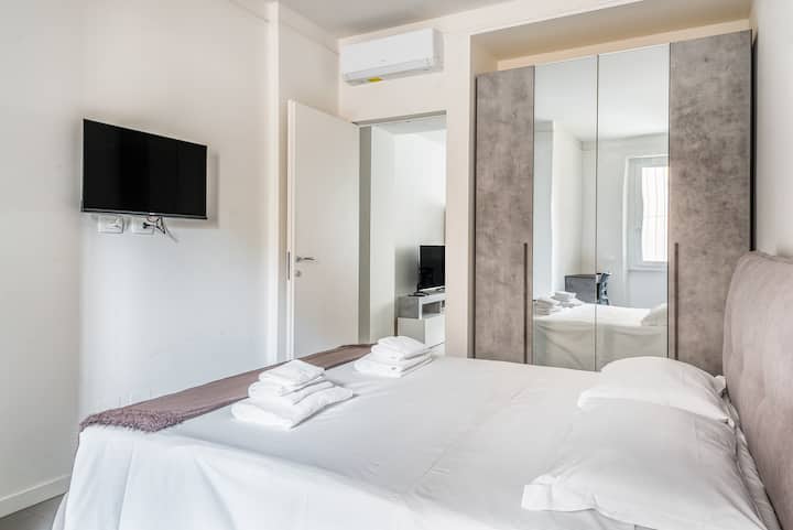 [Strategic Position] Metro A 2”+duomo A 10” - Milan