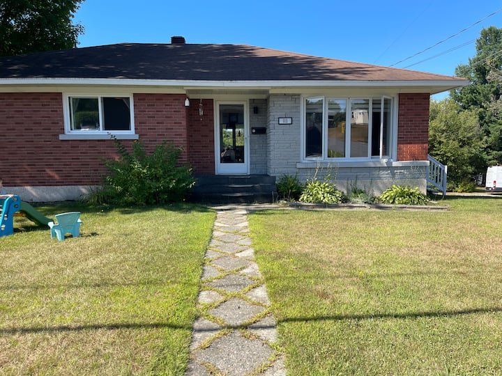 Maison à Louer à Magog - Magog