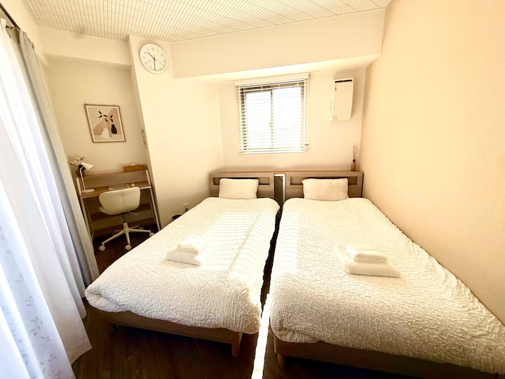 品川エリア/大井町8分/下神明1分/ゆったり2名宿泊可能/シングルベッド2台 - Kawasaki