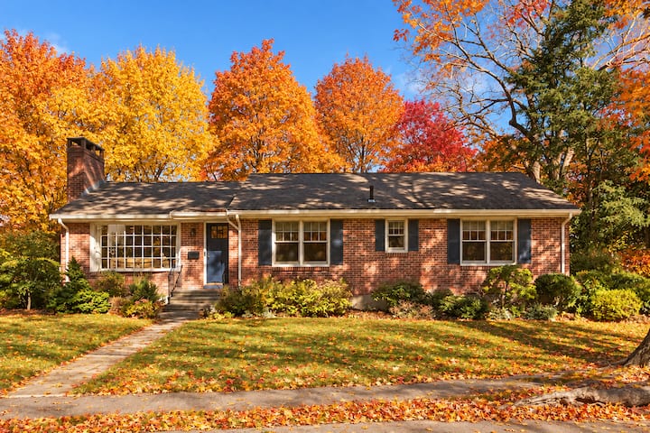 Art-filled Retreat-marblehead/salem-walk To Beach - Salem, MA