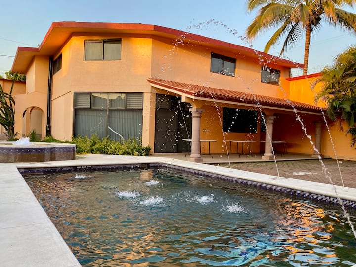 Preciosa Casa En Cuernavaca, Morelos - Cuernavaca
