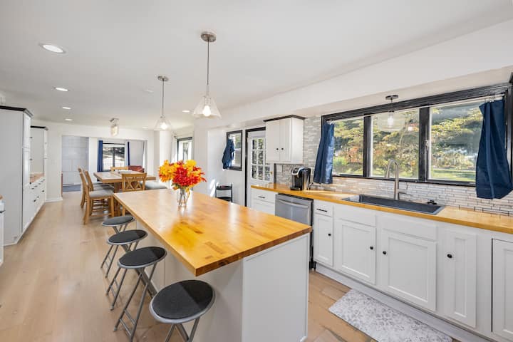 Spacious 4 Brdm Near Wilberforce Univ. - Yellow Springs, OH