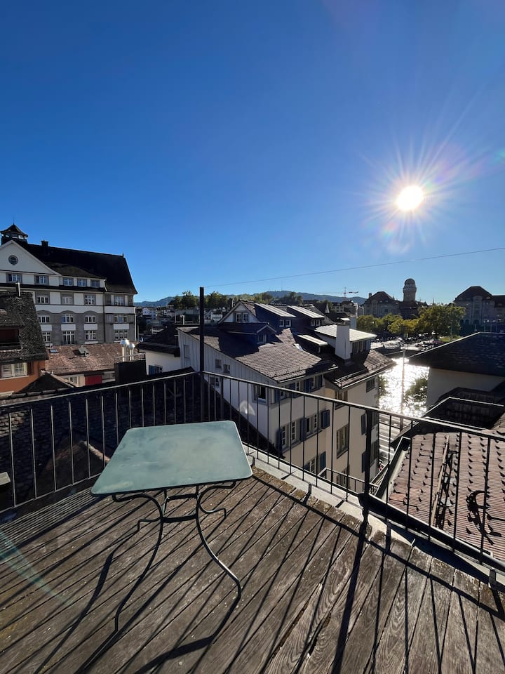 Stylish Oldtown Stay With Stunning View - Zürich
