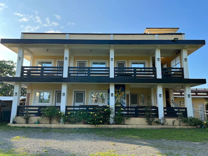 Beachfront Bedroom, Melissa’s Lodge, Sabang Beach - Baler