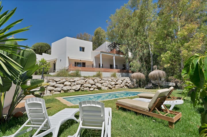 Villa Lisa: Quiet Horizon. Family Friendly. - Benalmádena