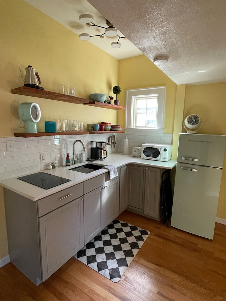 Stylish Comfort Walkable To Downtown Loveland - 拉夫蘭