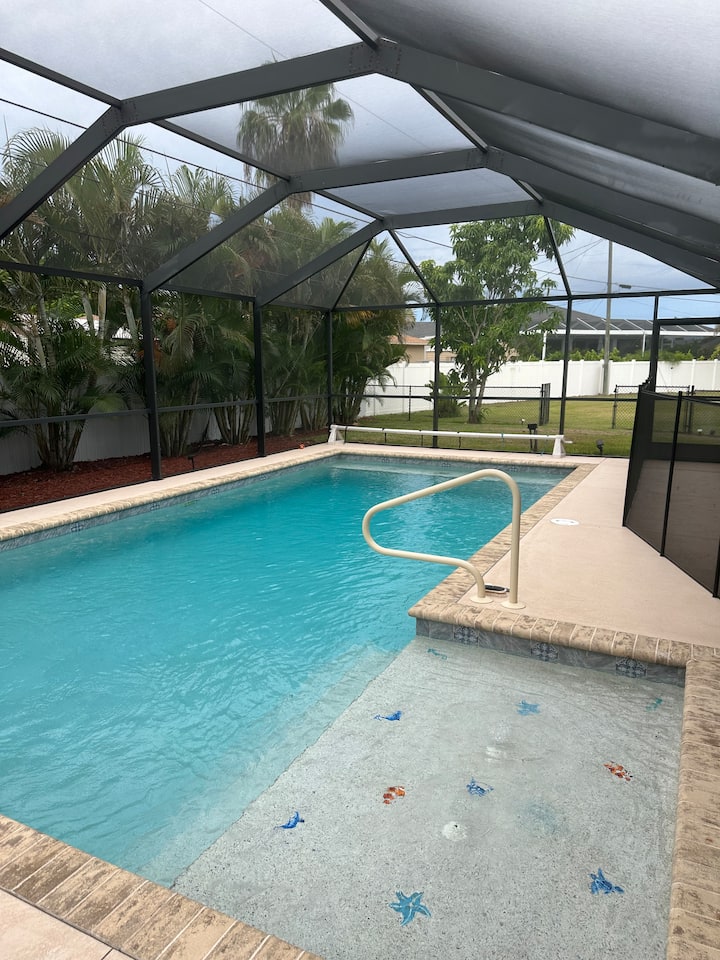 Come Stay For Relaxation- Solar Heated Pool - Cape Coral, FL