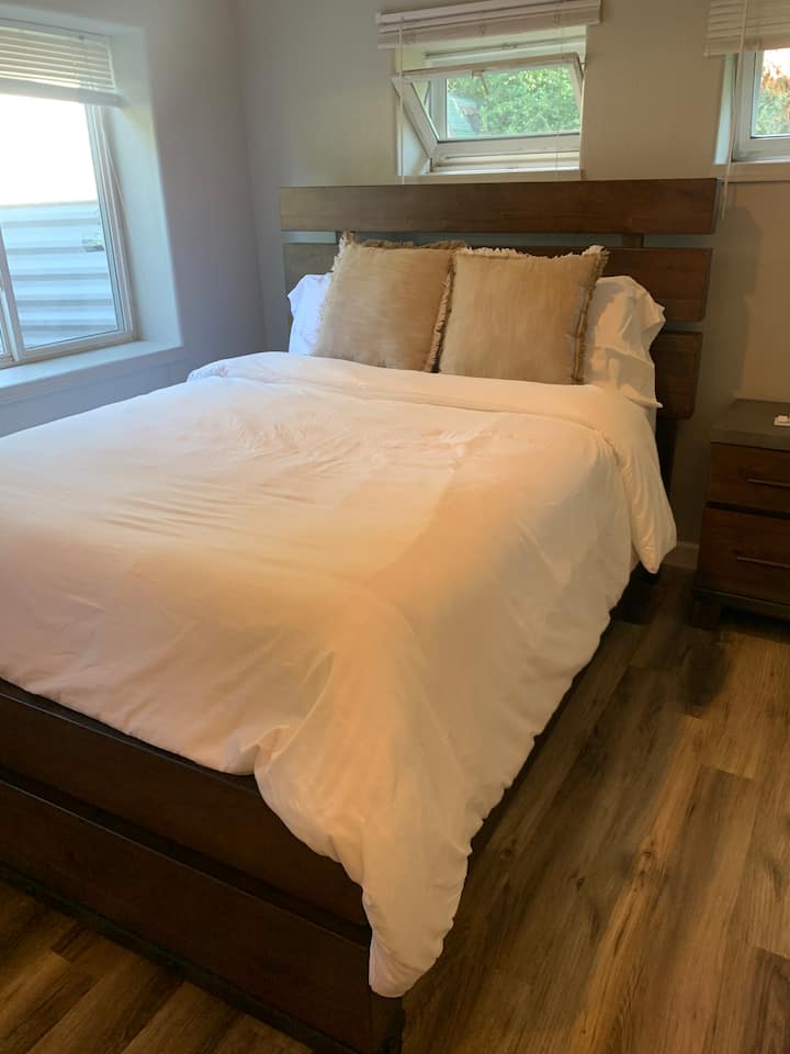 Basement Hideaway Surrounded By Nature - United States